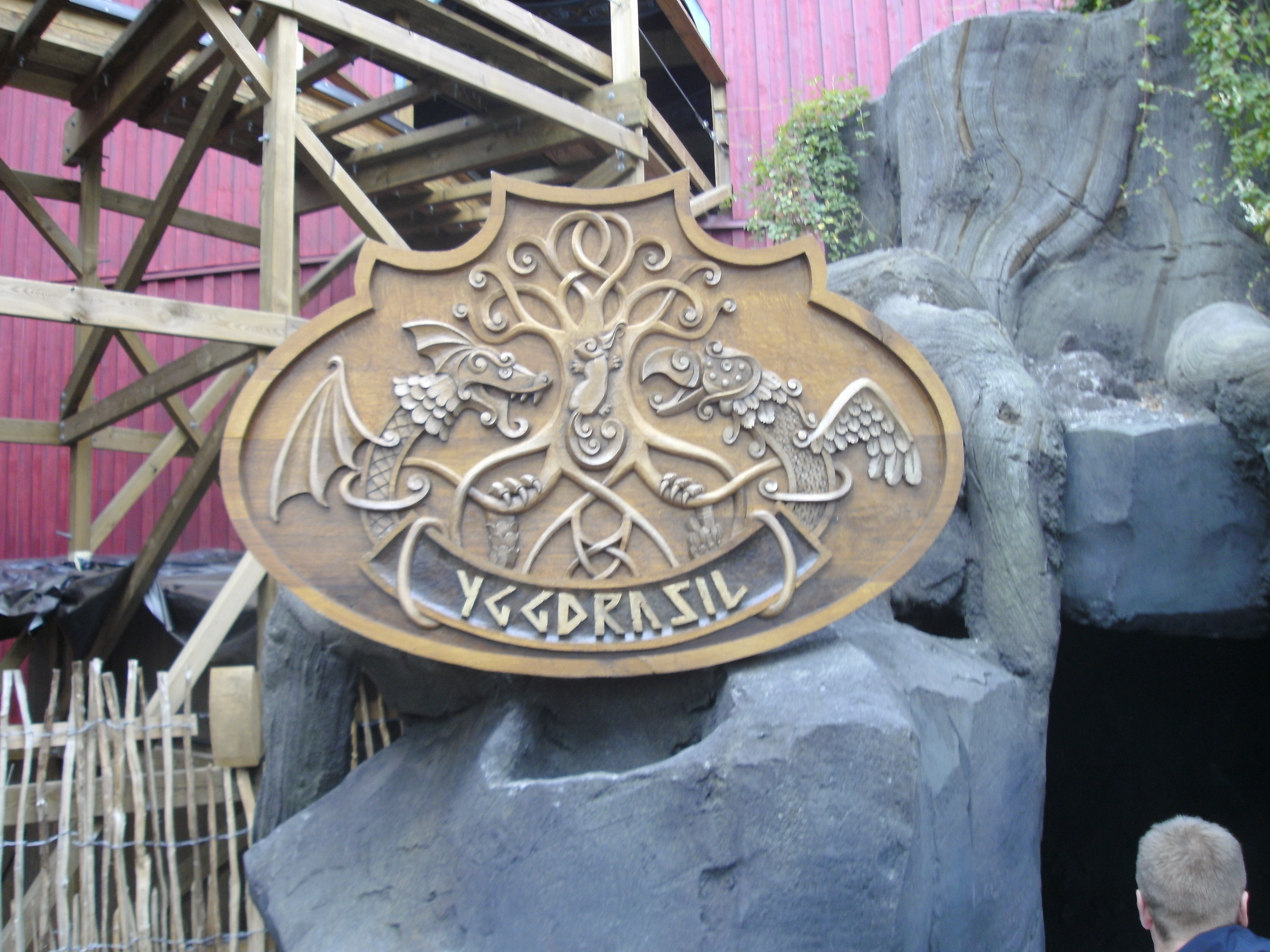 Wodan Wartebereich - Freizeitparkcheck©