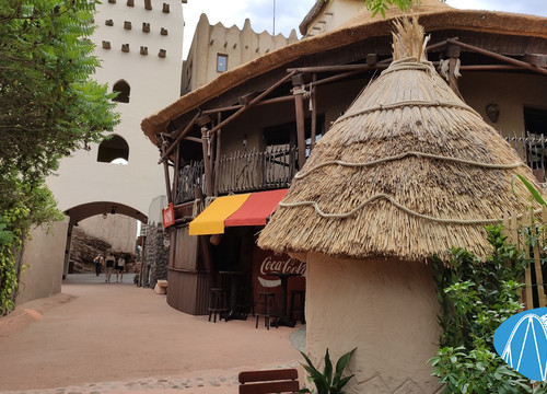 Karimbu Bar - Gastronomie & Shops - Freizeitparkcheck©