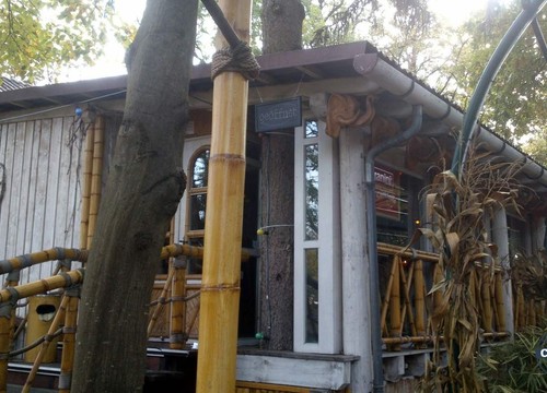 Crocodile Bar - Gastronomie & Shops - Freizeitparkcheck©